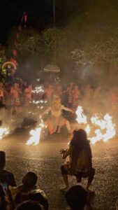 Make My Drive Fun, Share Road Trips, Attractions, Stops & More!